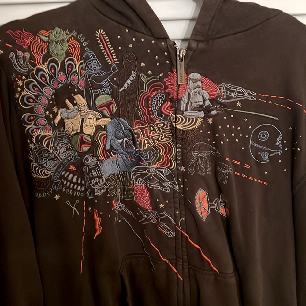 Star Wars Inspired Sweater. Designed By Marc Ecko. - Gem